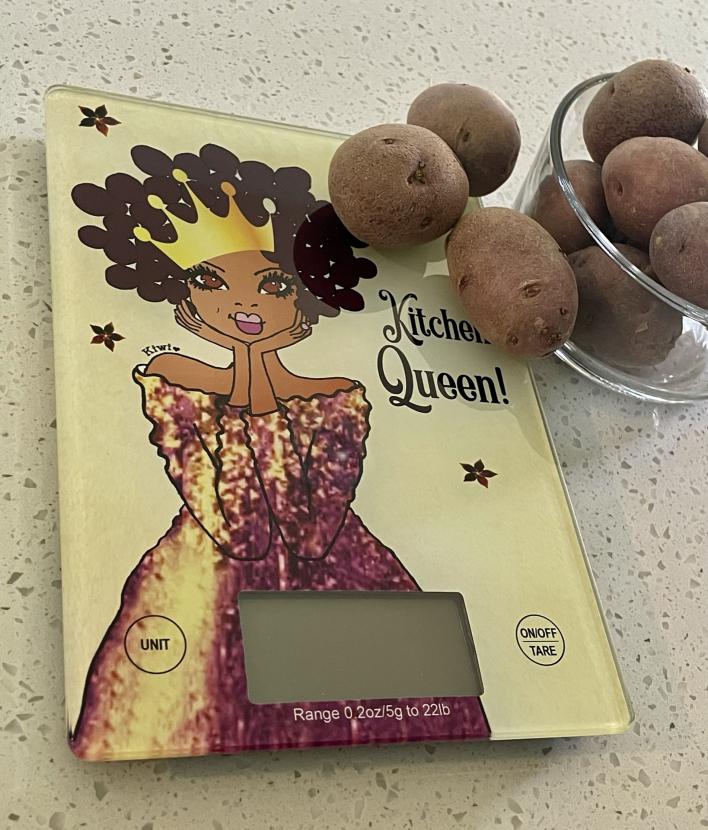 Kitchen Queen Kitchen Scale - Shades of Color